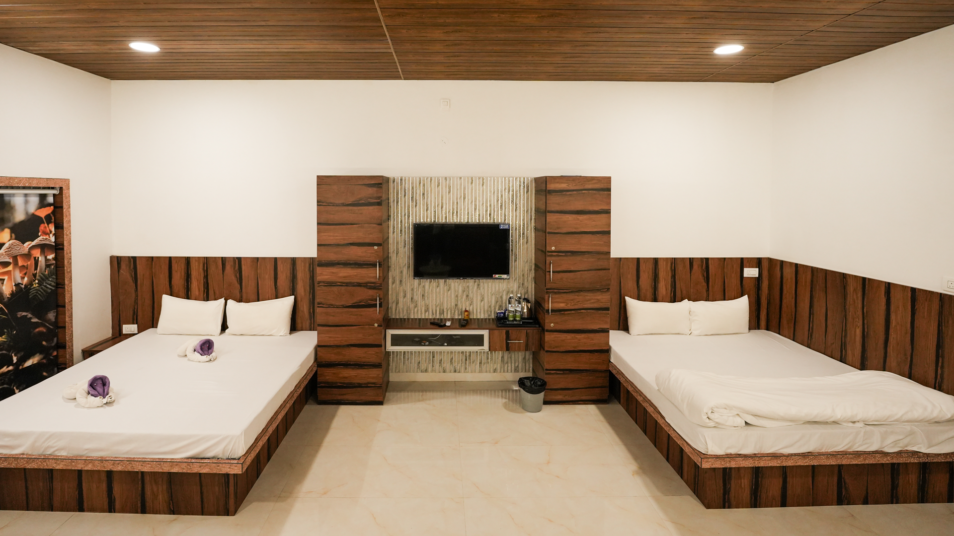 Premium AC Dormitory Stay Resort in Bangalore for Backpackers